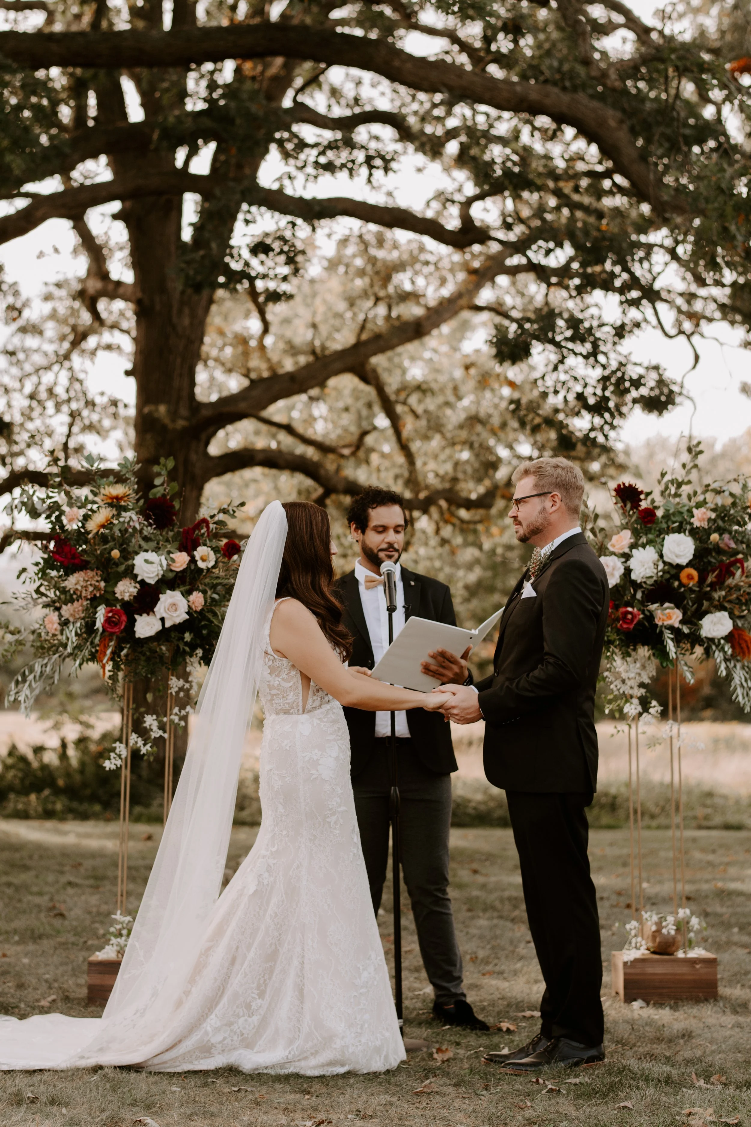 Autumn Finger Lakes Wedding at Wadsworth Homestead — Heirloom Soul Florals