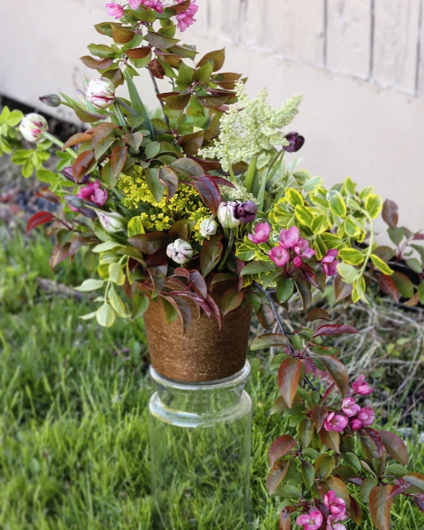 Vase Arrangements - Flowers for Delivery in Buffalo-Lockport NY ...