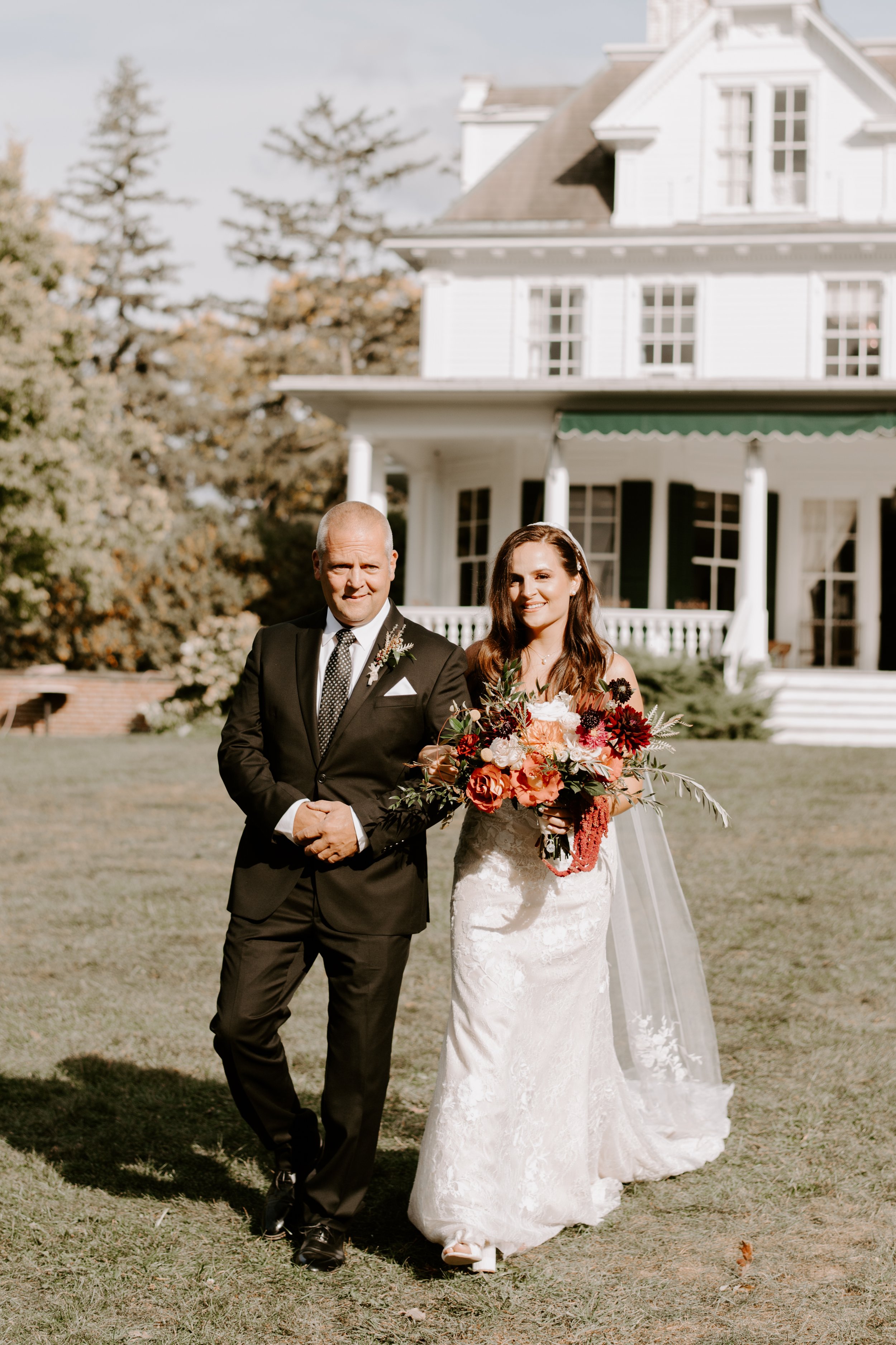 Autumn Finger Lakes Wedding at Wadsworth Homestead — Heirloom Soul Florals