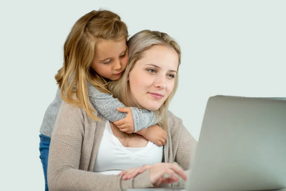 40 Relatable Working Mom Quotes For Hardworking Women