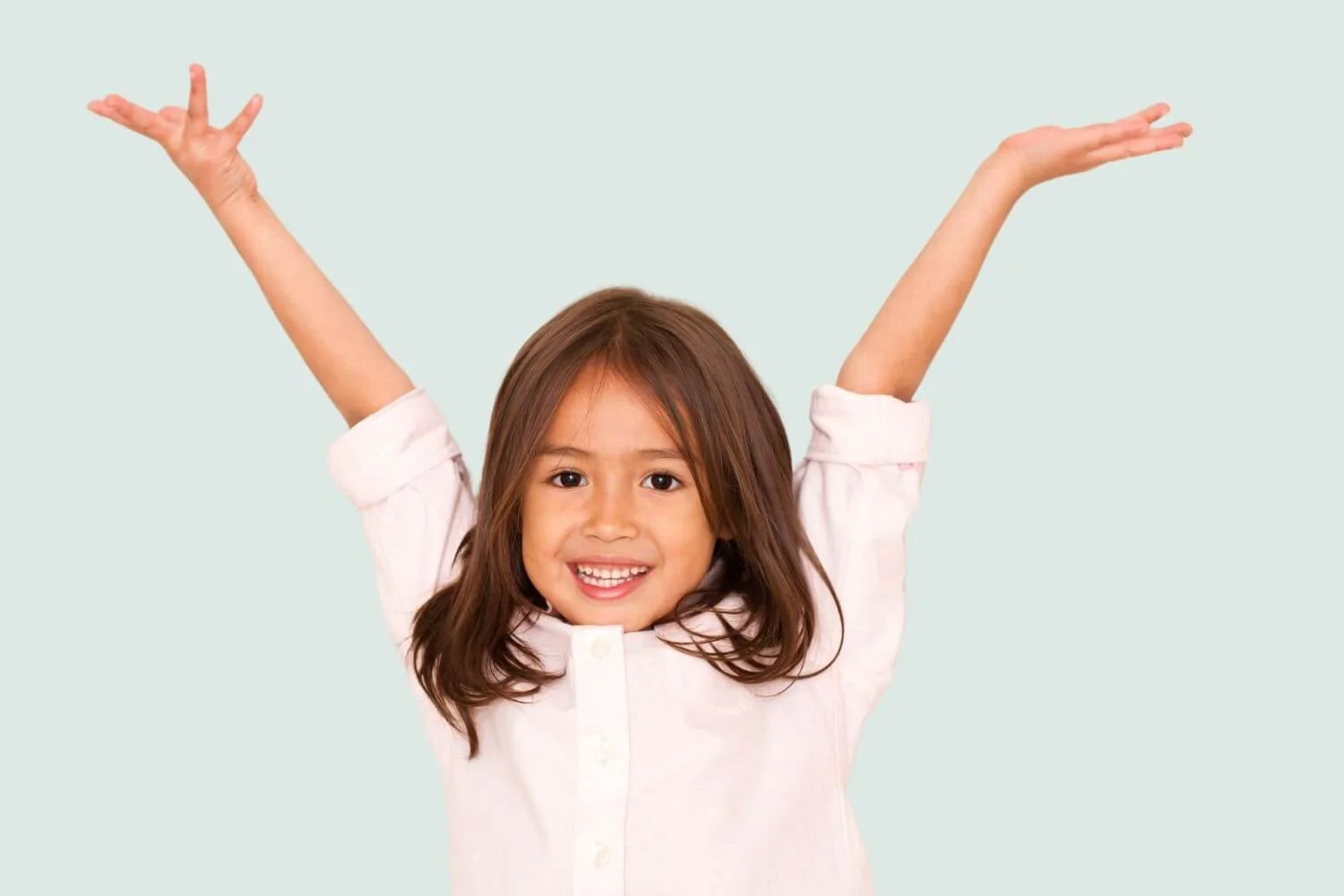 5 Letter Girl Names (With Meanings And Origins)