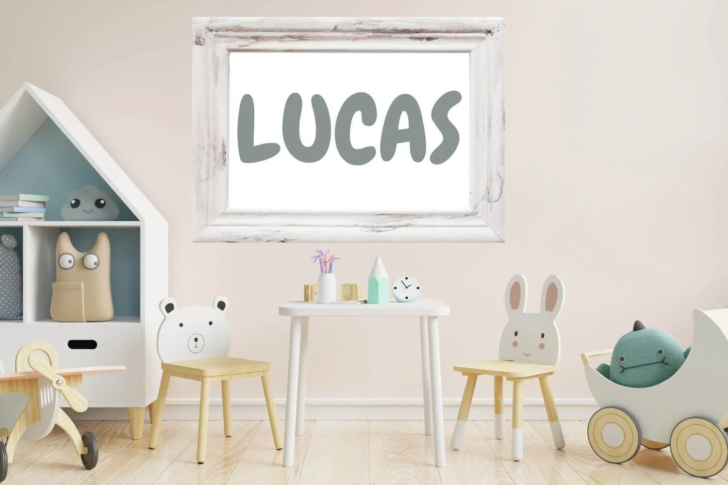 40 Best Middle Names For Lucas (With Meanings)
