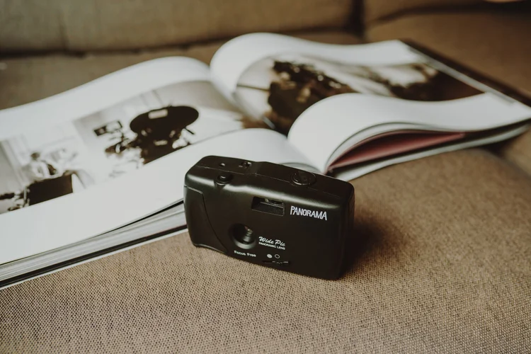 Camera Spotlight - Panorama Wide Pic — PHOTO CINEMATICA