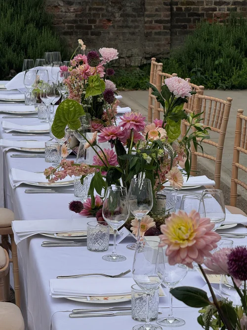 Tablescapes Artistic Whimsical Tablescaping London Artist table decor ...