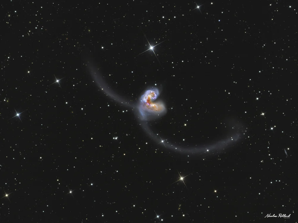 The dance of the Antennae Galaxies — AAPOD2.COM