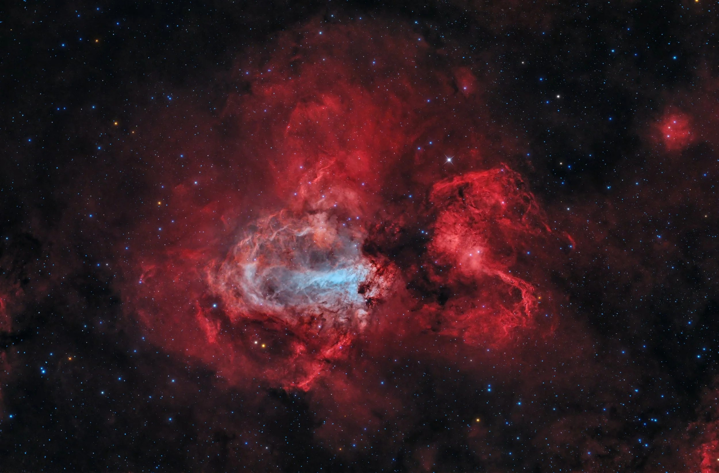 M17 Omega Nebula — AAPOD2.COM