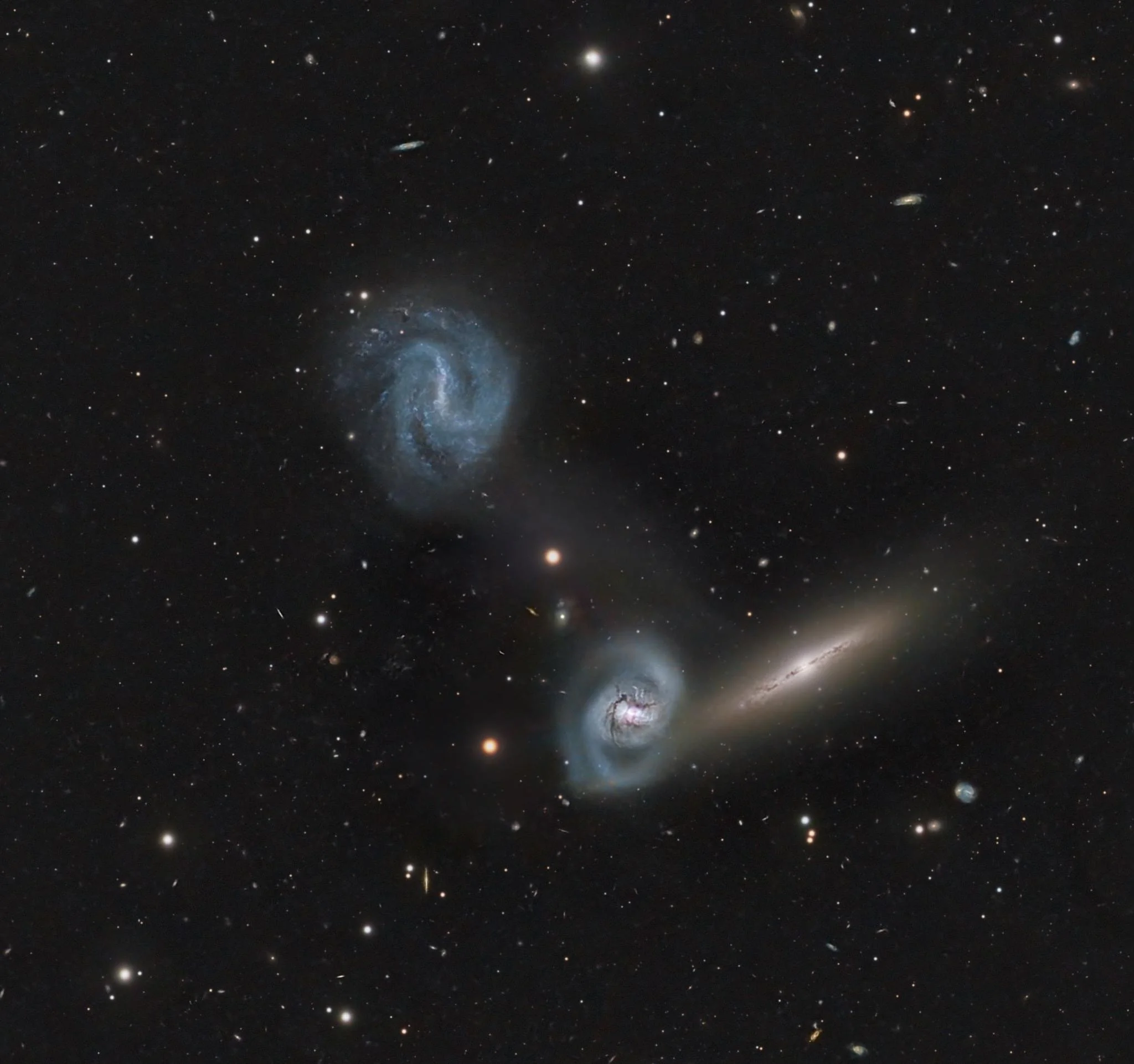 Lyon Triplets — AAPOD2.COM