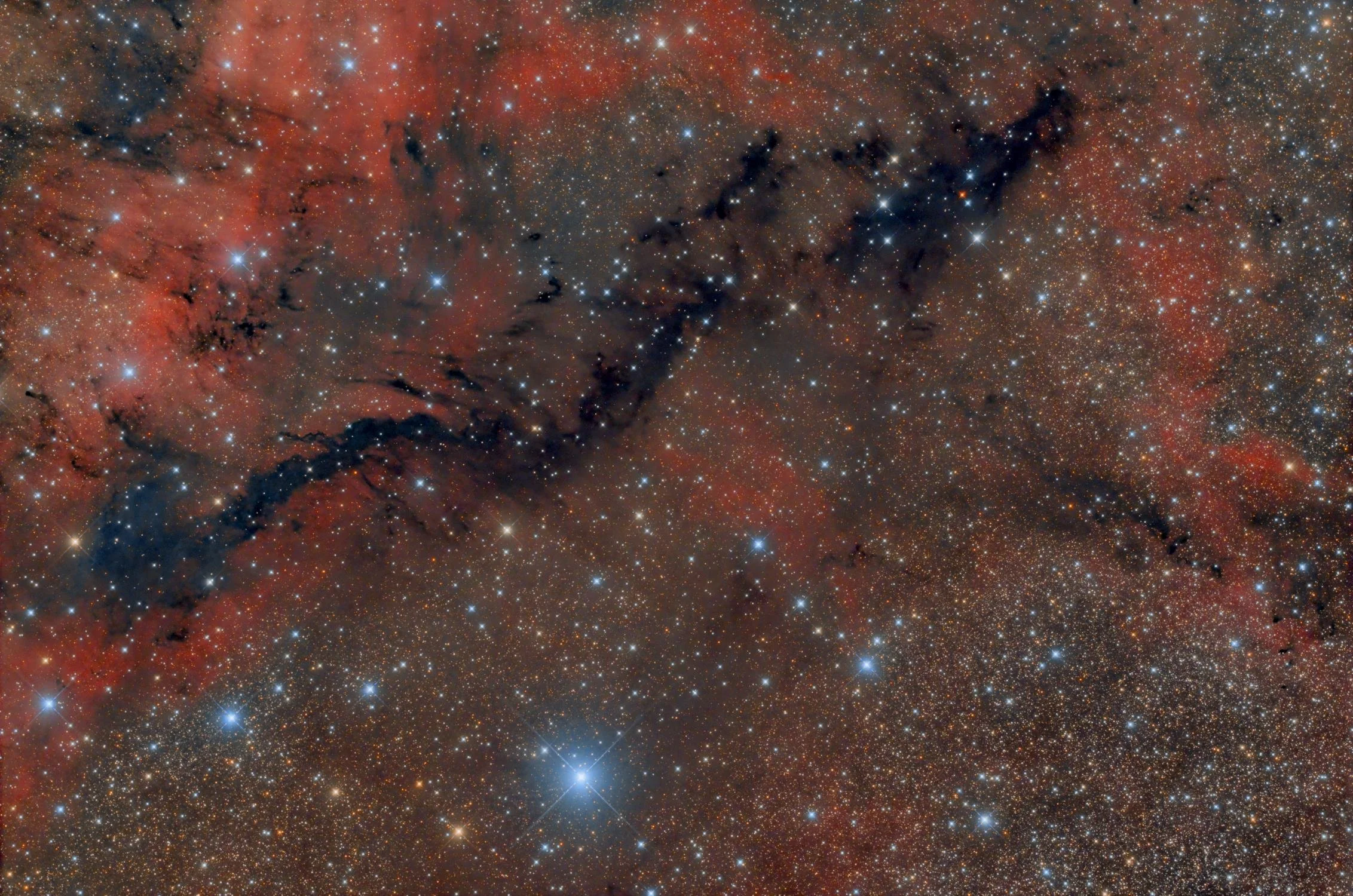 Dark nebula — AAPOD2.COM