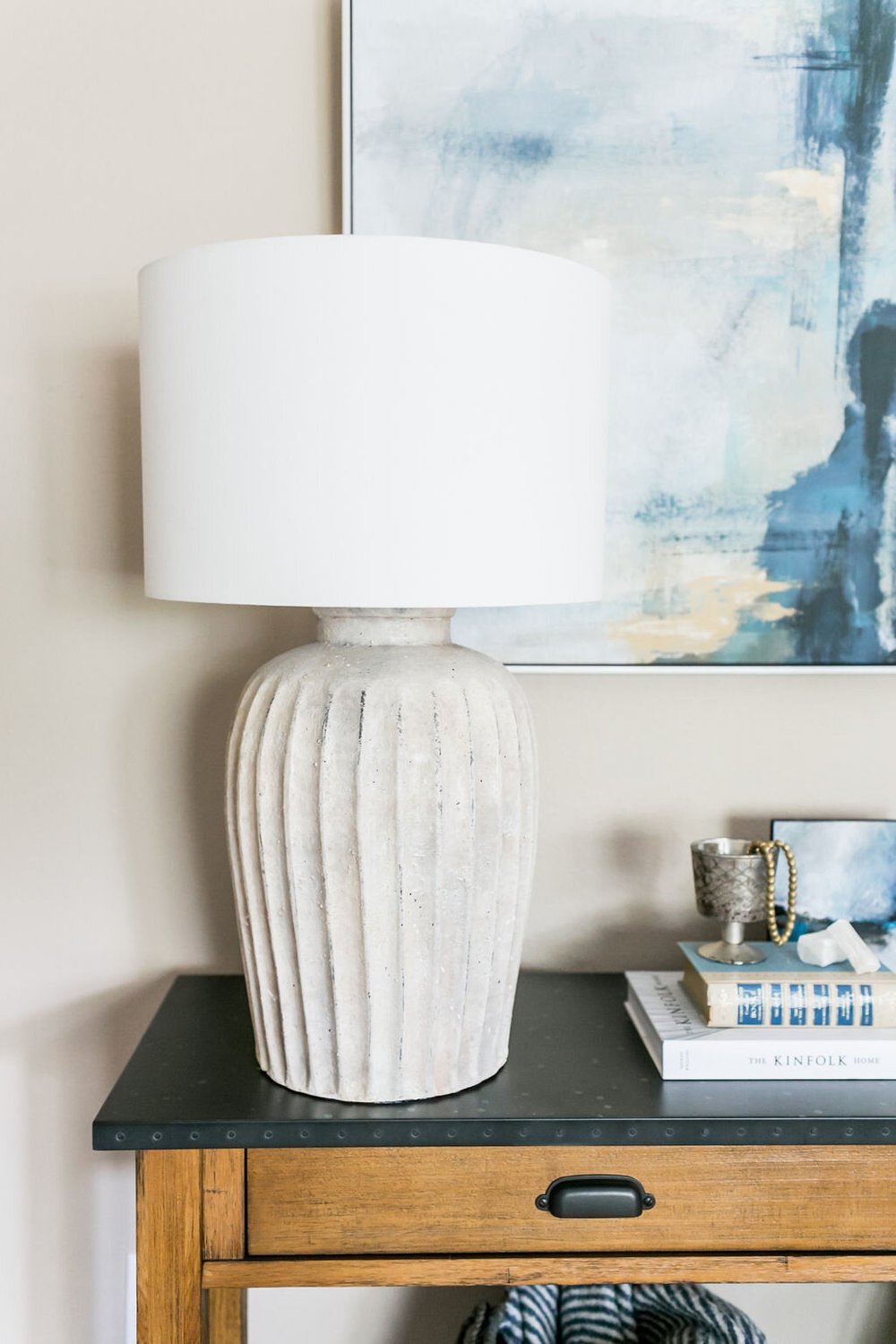 SECRETS TO CREATING A BEAUTIFUL VIGNETTE | ACCESSORIZING DESIGN TIPS ...