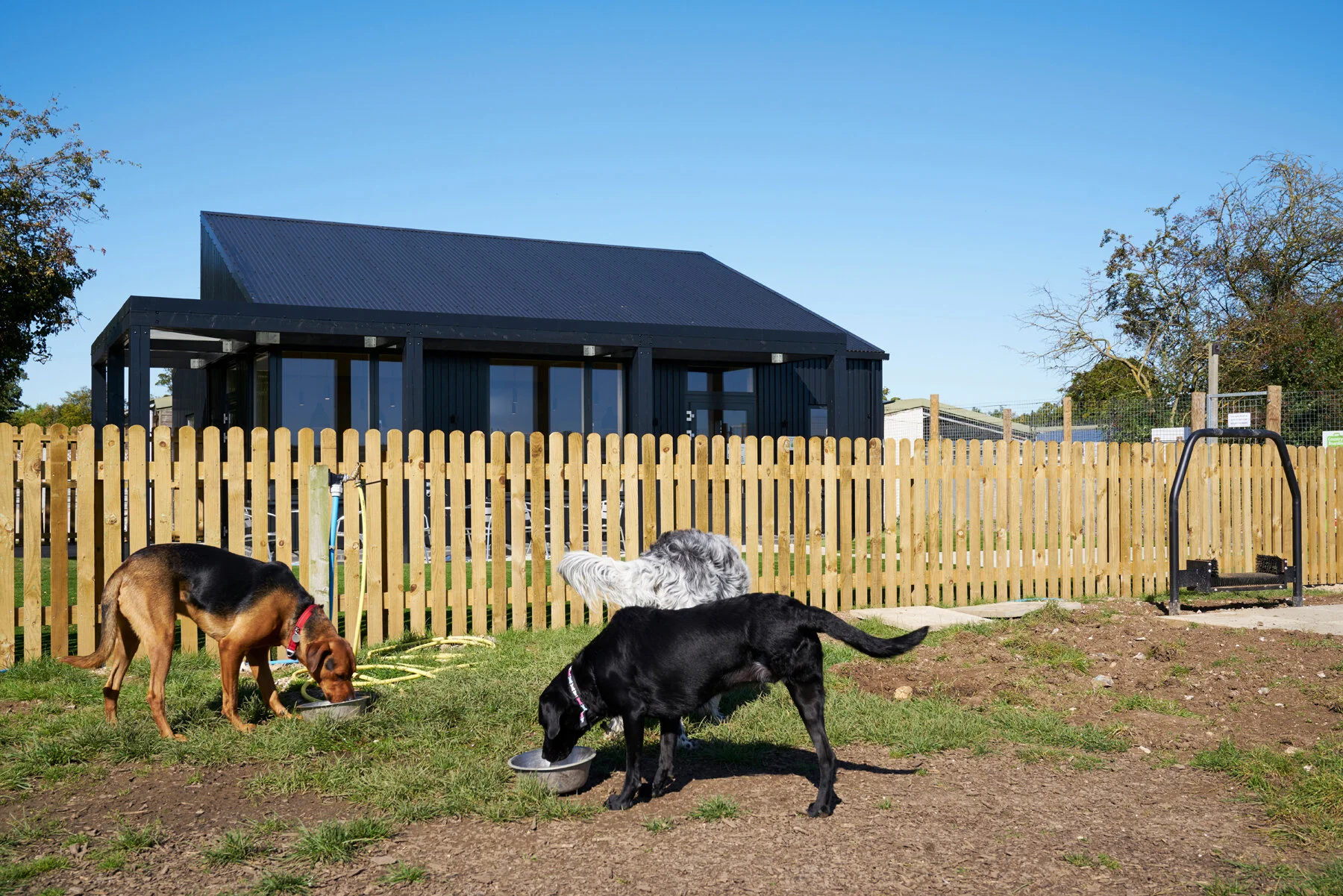 Country Boarding Visitor Centre — Zminkowska De Boise Architects