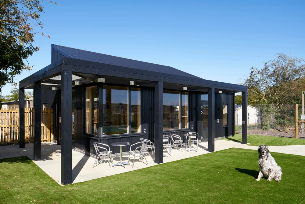 Country Boarding Visitor Centre — Zminkowska De Boise Architects