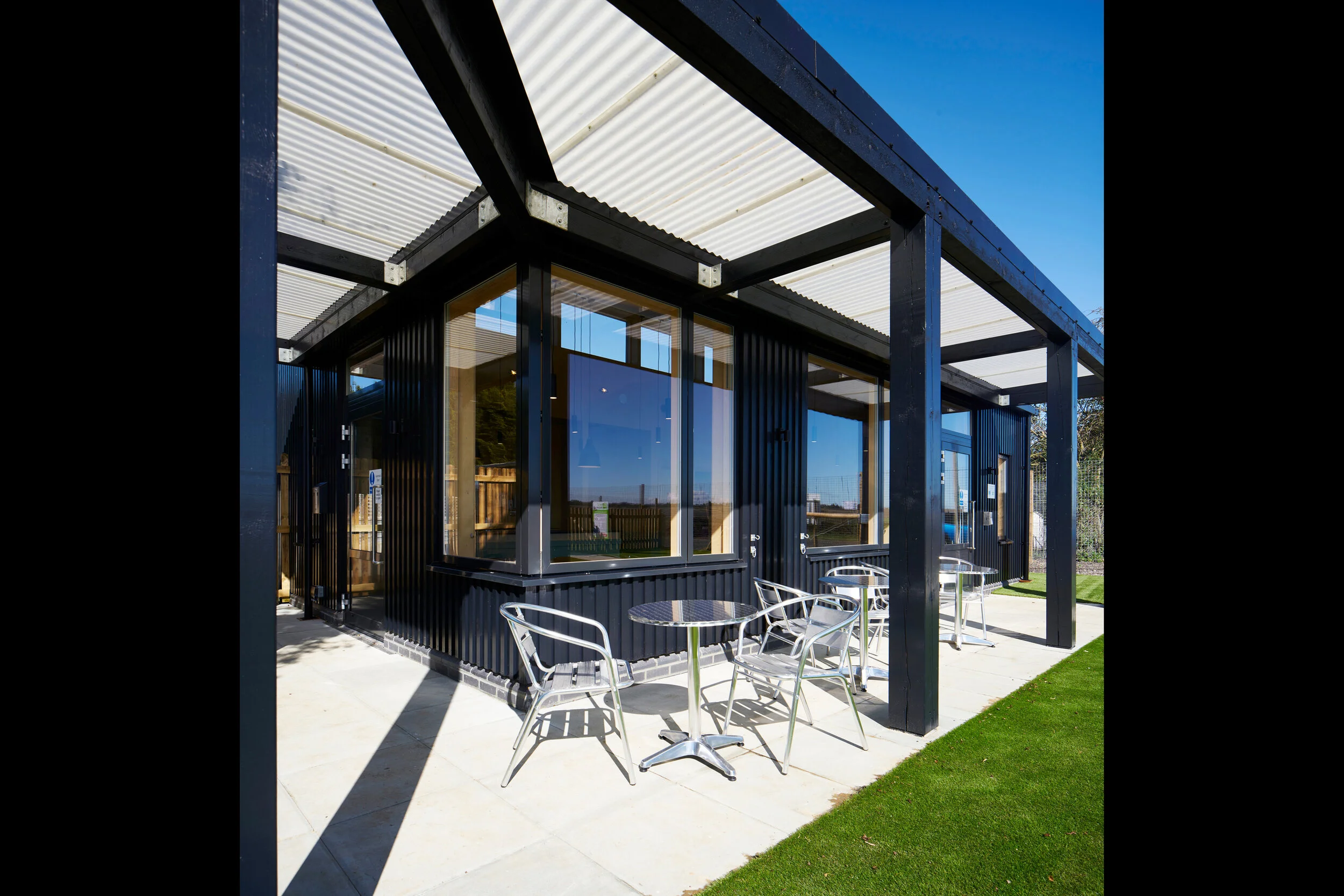 Country Boarding Visitor Centre — Zminkowska De Boise Architects