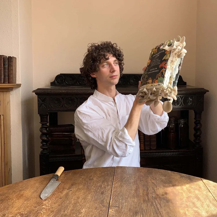 About Merlin — Merlin Sheldrake