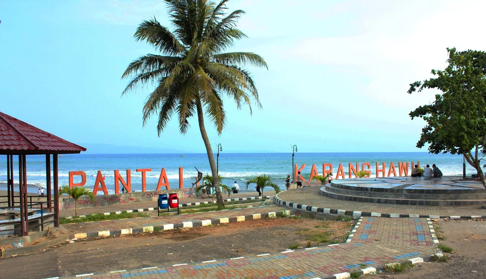 Explore what Pelabuhan Ratu has to offer for an authentic Indonesian ...