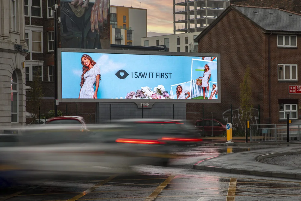Billboard Advertising Agency UK > Advertising on billboards - One Day