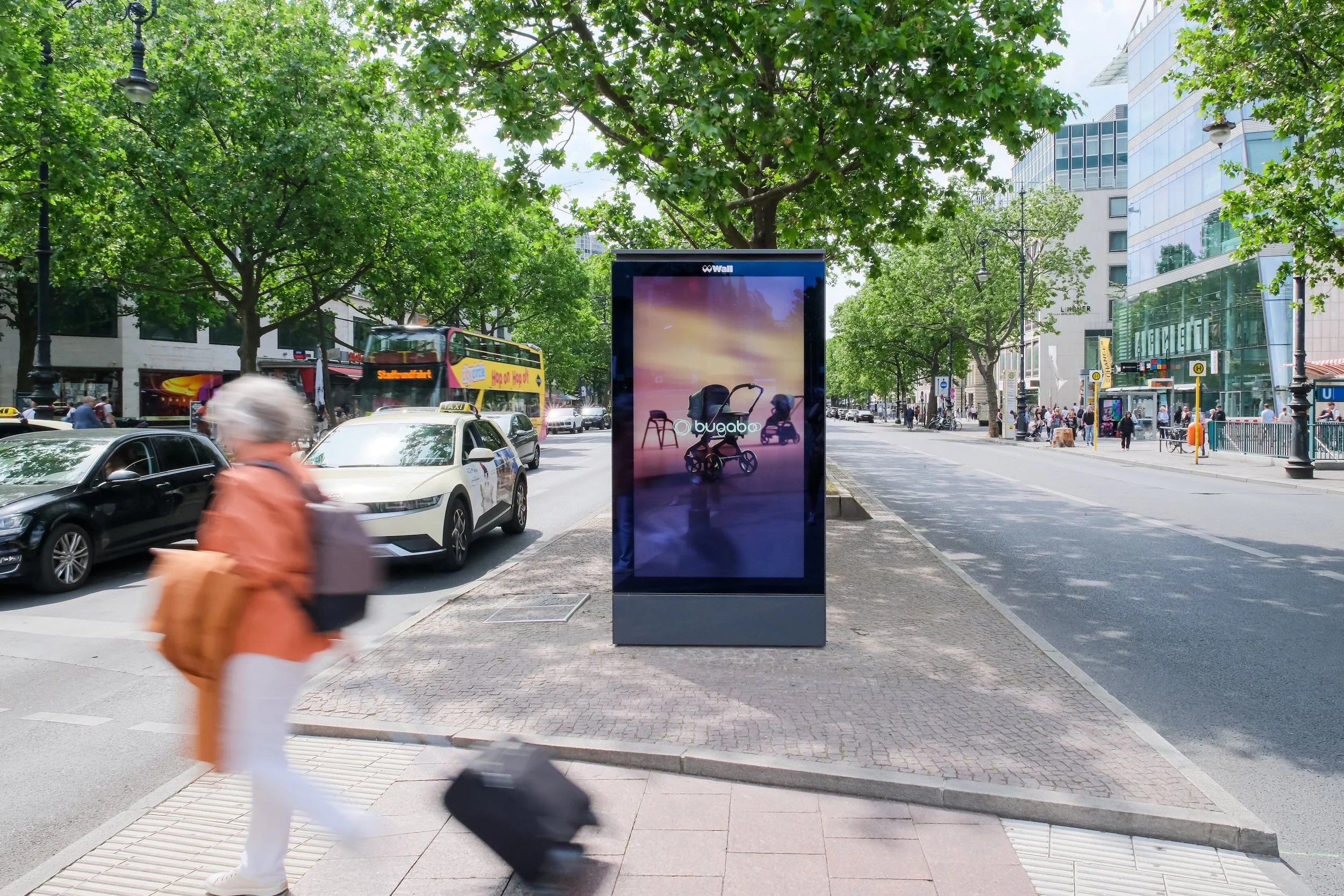 What is outdoor advertising? Definitions and meanings > One Day Agency