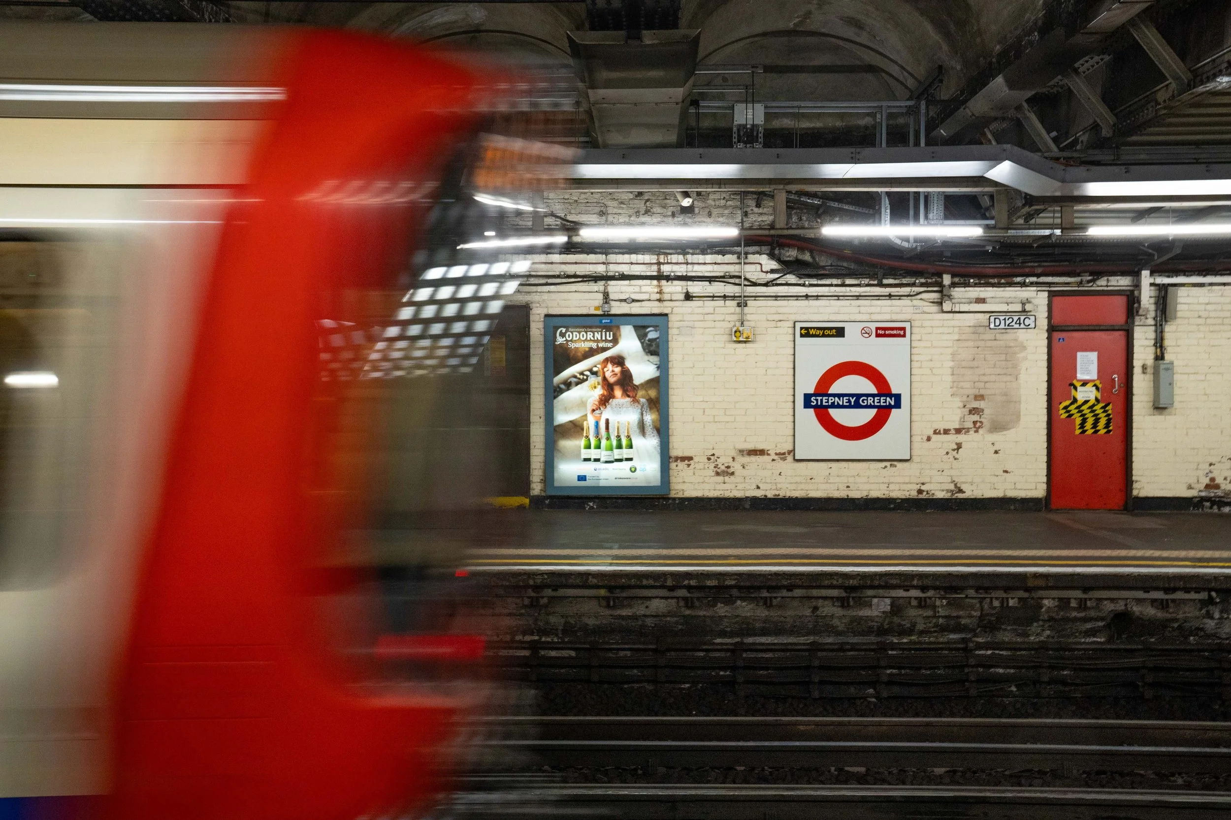 London Underground Advertising > Tube Advertising - One Day