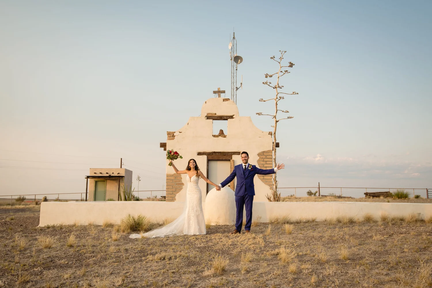 How To Plan a 2024 Marfa, Texas Elopement and Wedding — Lisa Hause ...