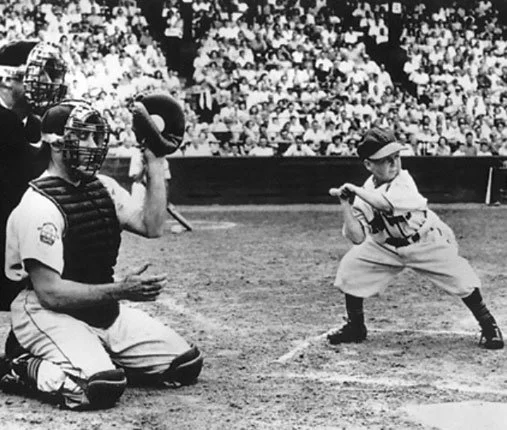 Top 10 Most BIZARRE And WACKY MLB Moments — Humm Baby Baseball