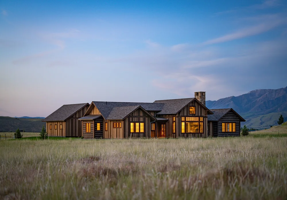 YELLOWSTONE TRAILS RANCH — Fishcamp Custom