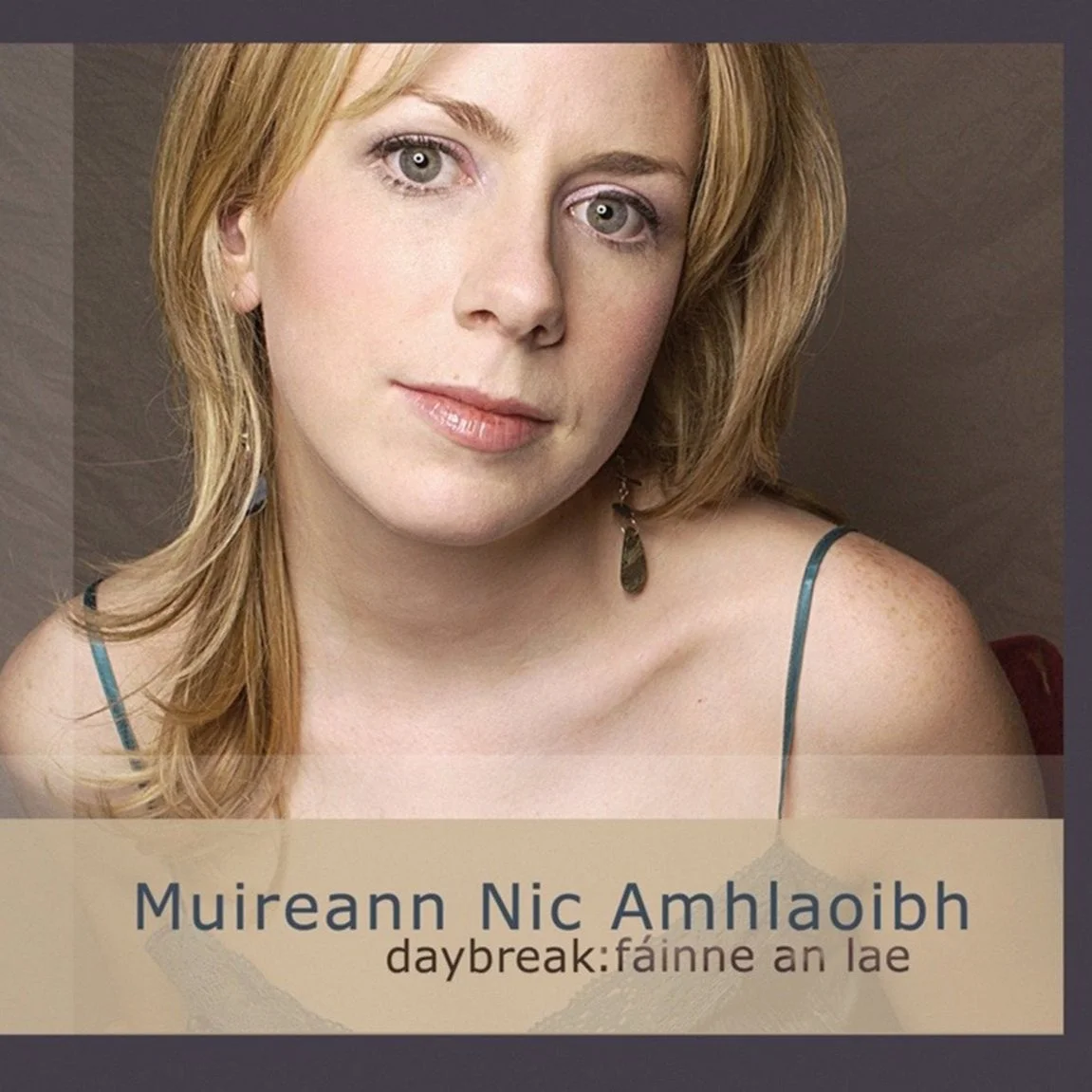 Muireann Nic Amhlaoibh