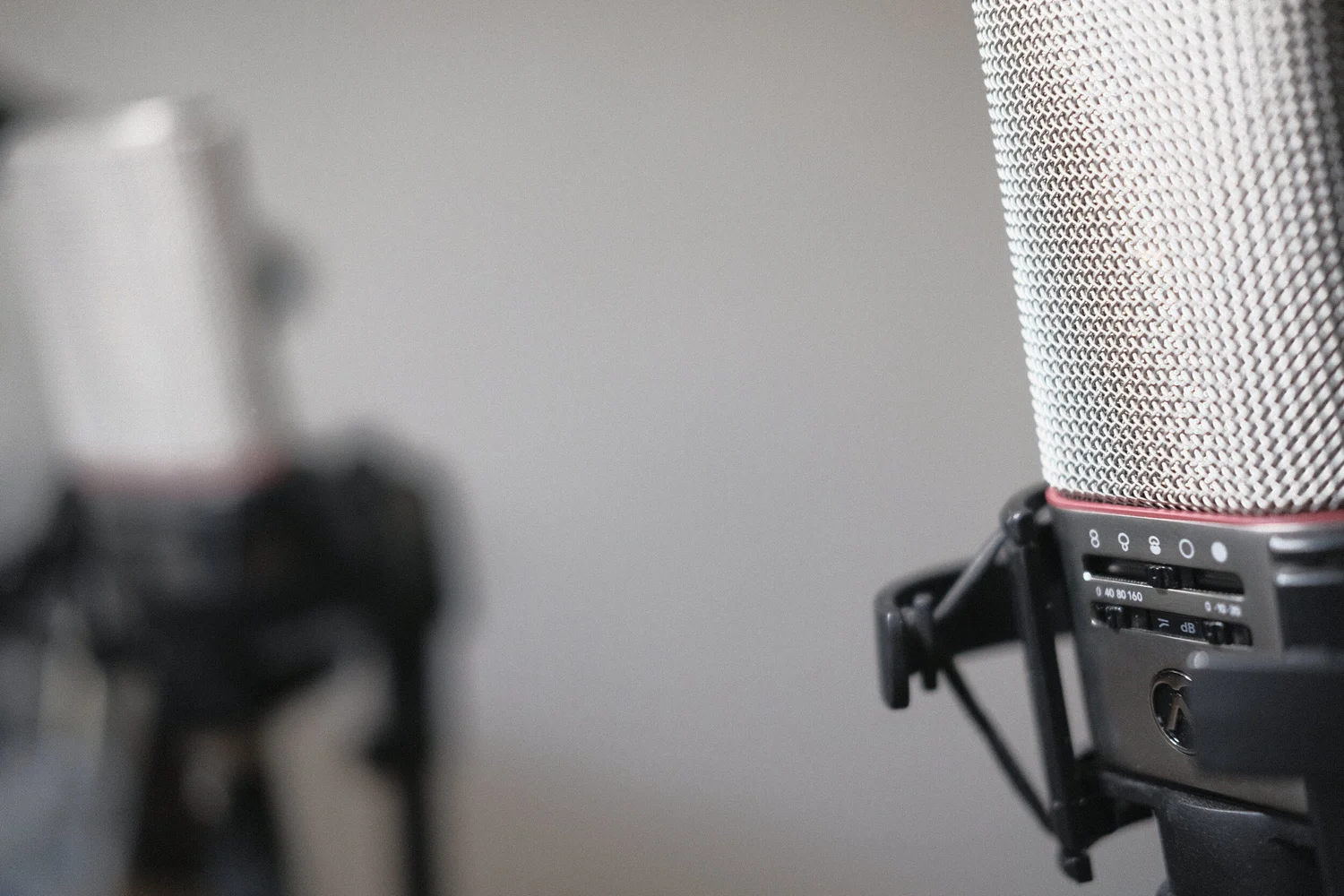 Austrian Audio OC18 Cardioid and OC818 Multipattern Condenser ...