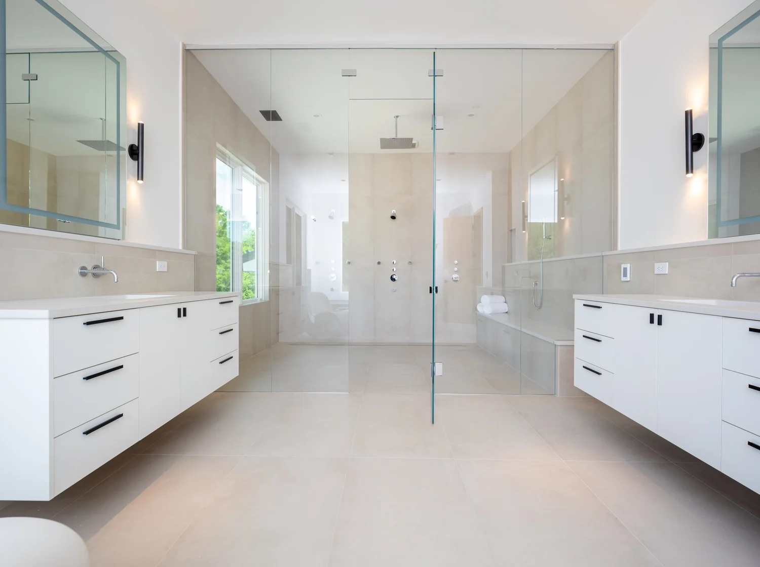 Modern Minimal Primary Bath — southern modern studio