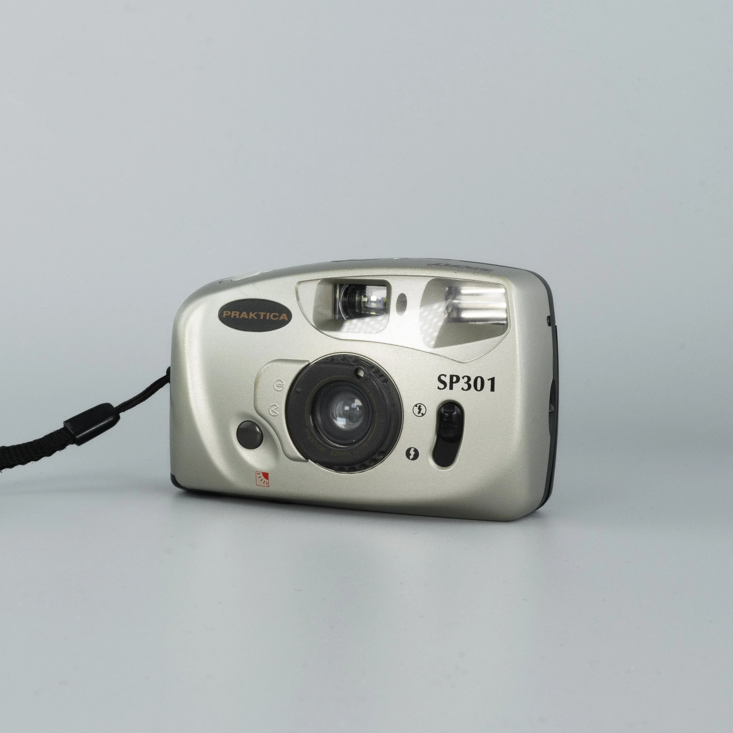 Praktica SP301 — LensFayre