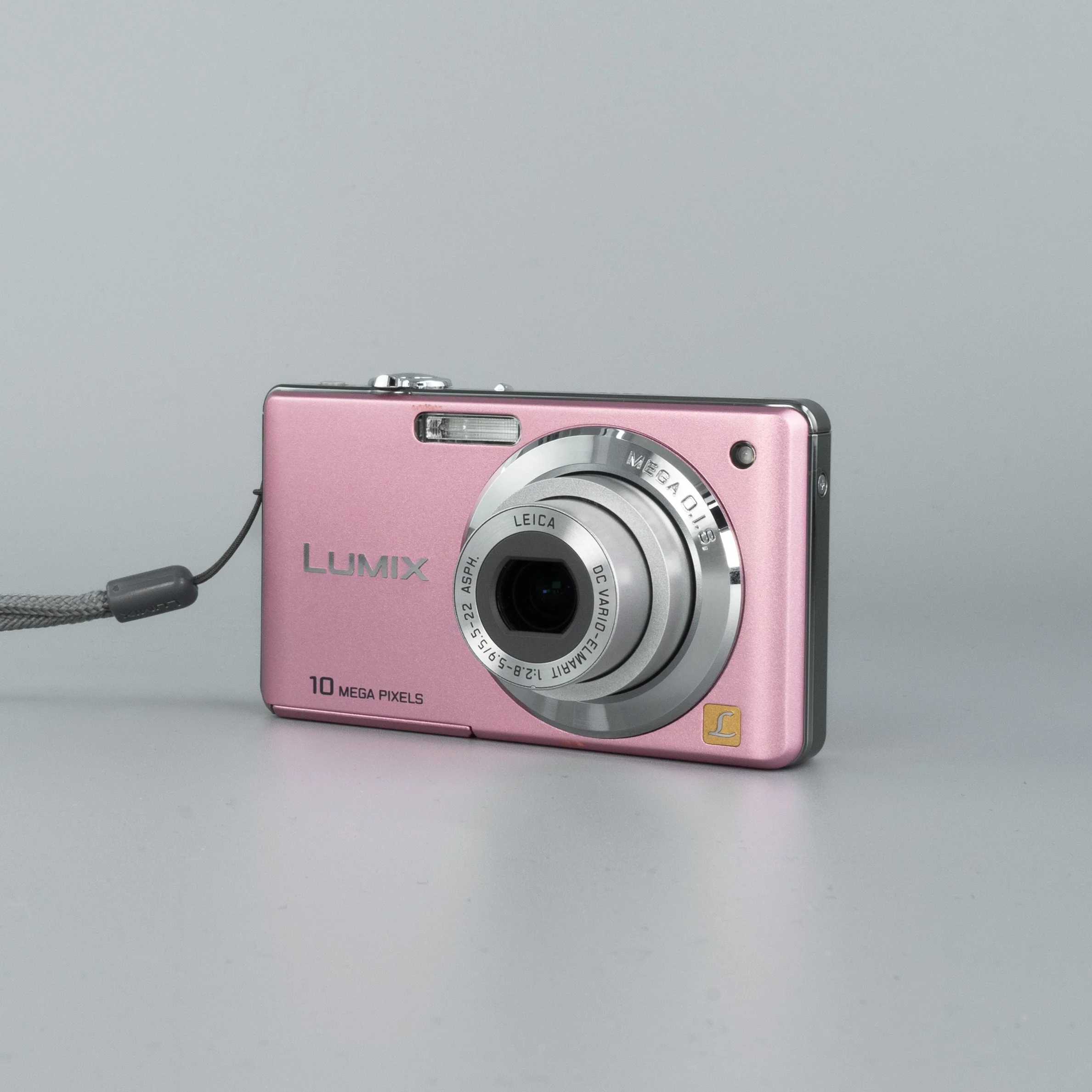 Digital Compact Point and Shoot Cameras — LensFayre