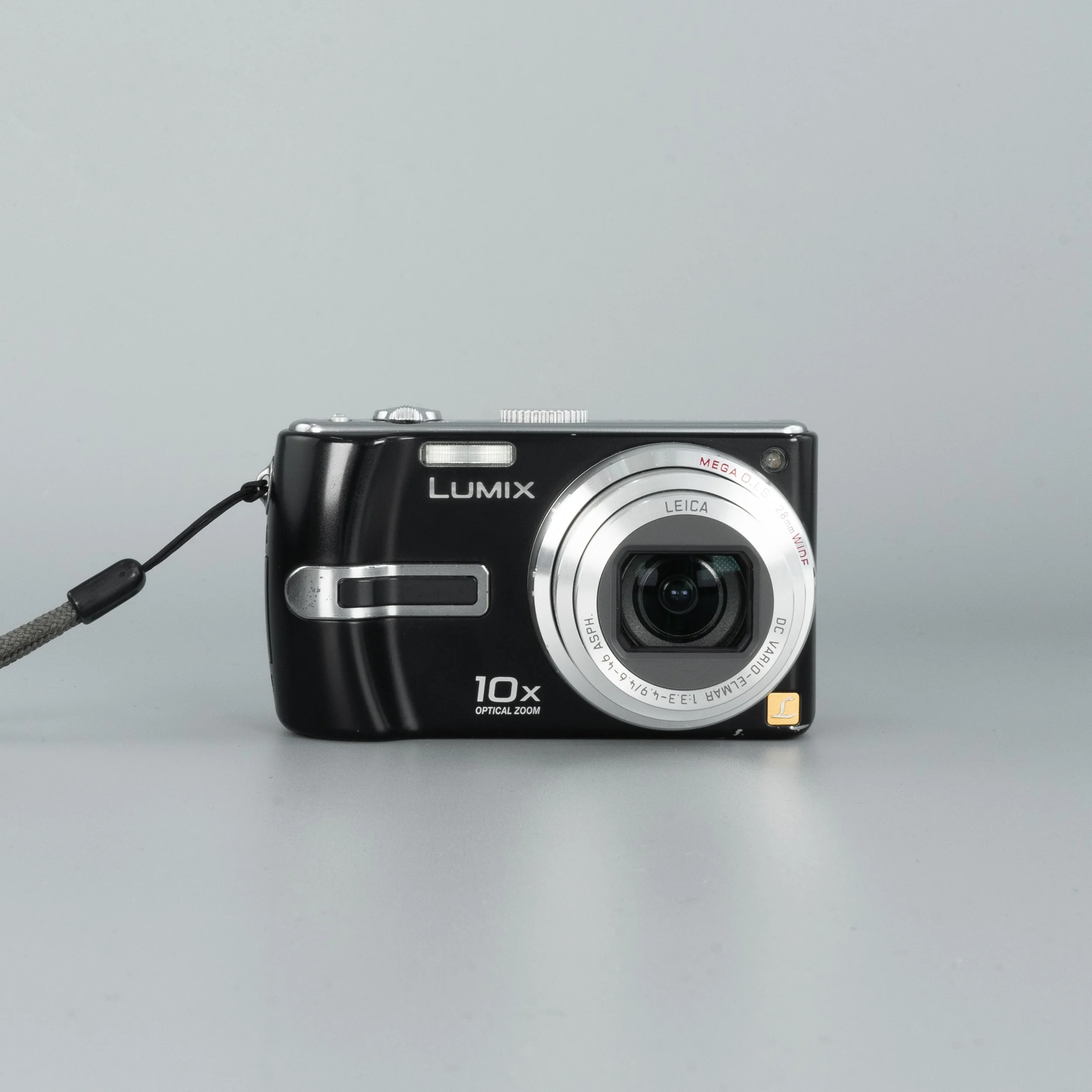 Digital Compact Point and Shoot Cameras — LensFayre