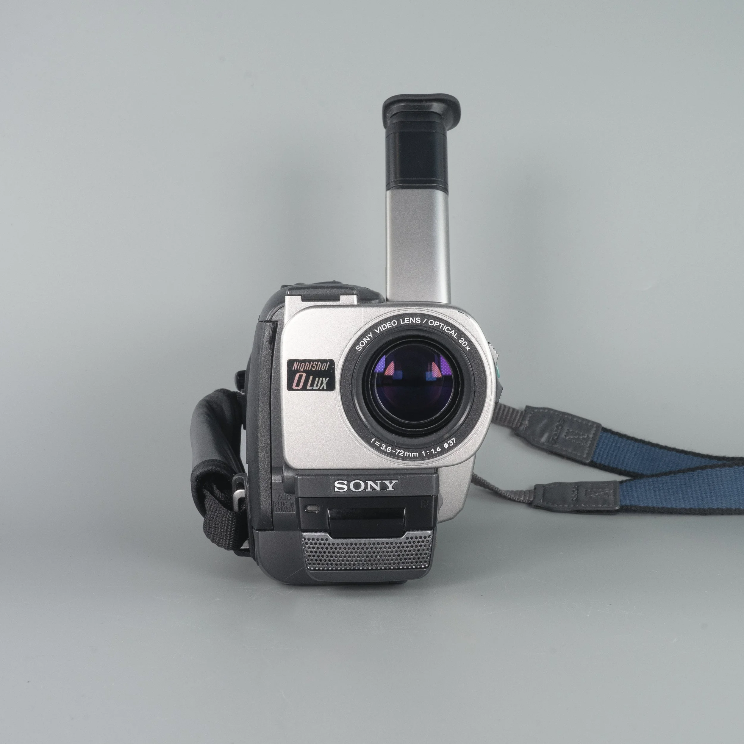 Samsung VP-W71 Hi8 Digital Camcorder (PAL) — LensFayre