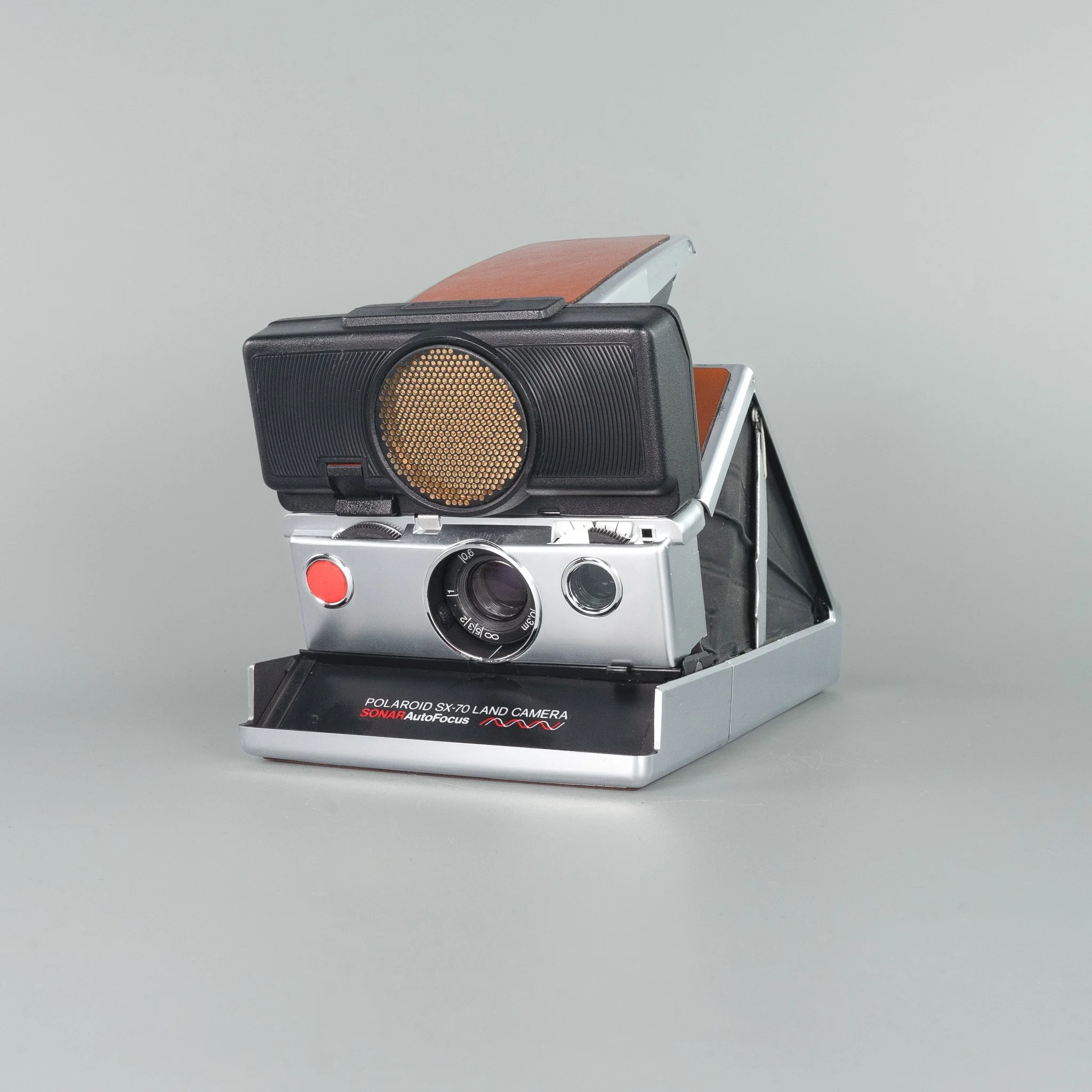Polaroid SX-70 Land Camera Sonar Autofocus Instant Camera - Refurbished ...