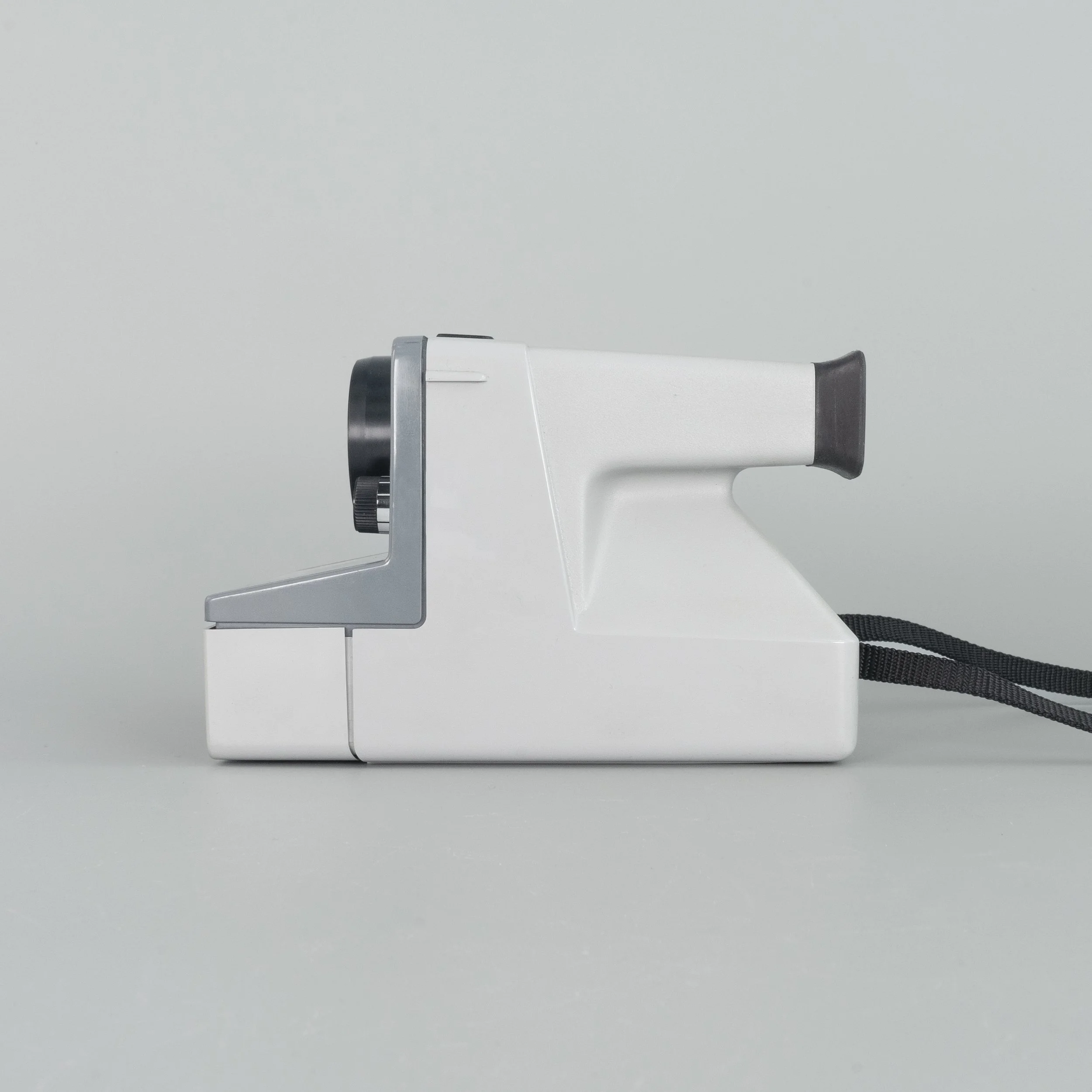 Polaroid The Button — LensFayre