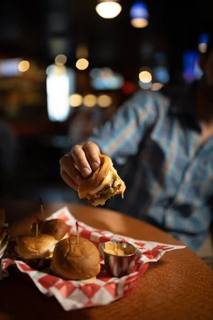 The 906 Sports Bar and Grill