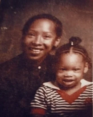 About — JONELLE LEWIS