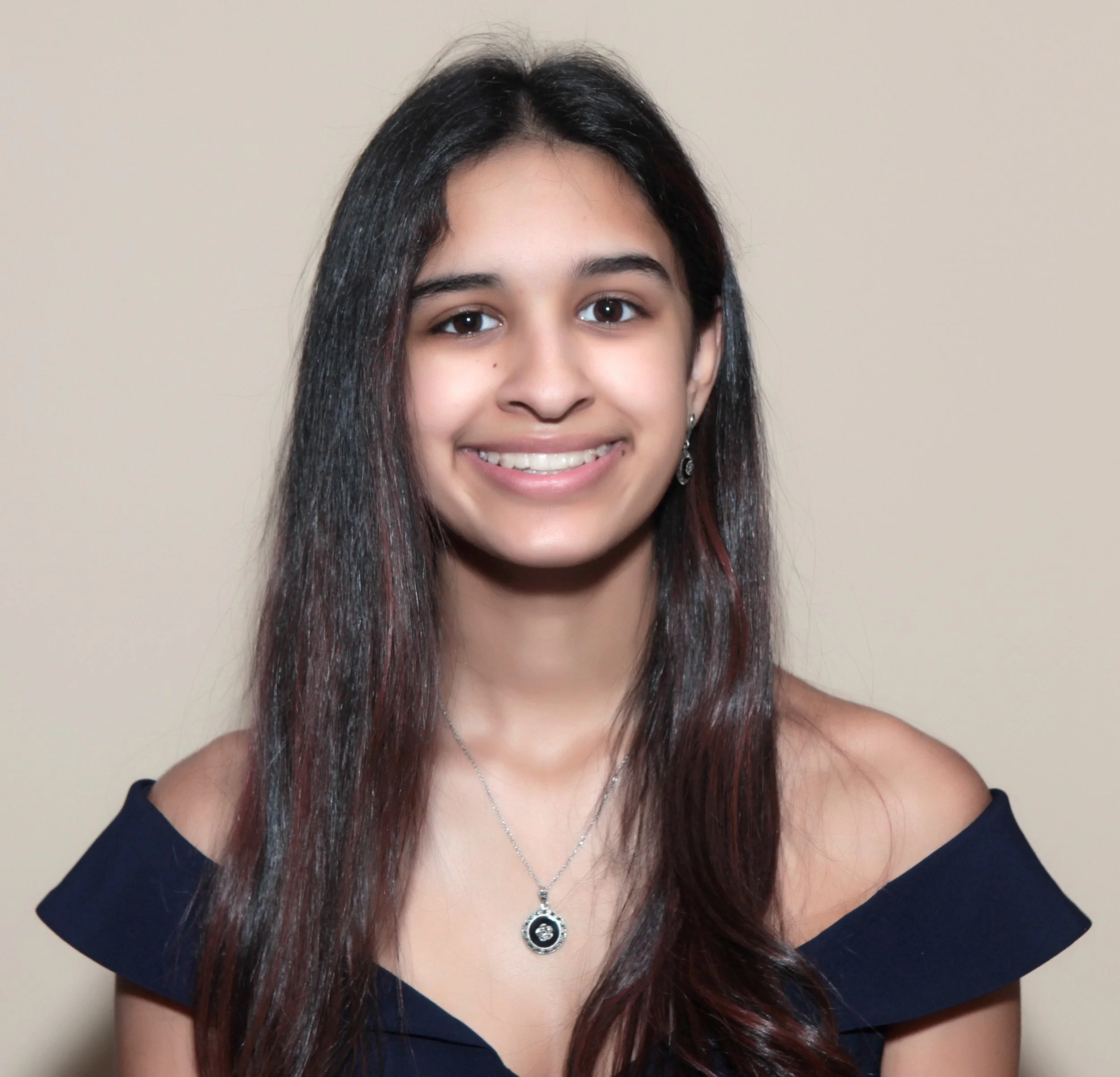 Laura Schwendinger's Instagram, Twitter & Facebook on IDCrawl