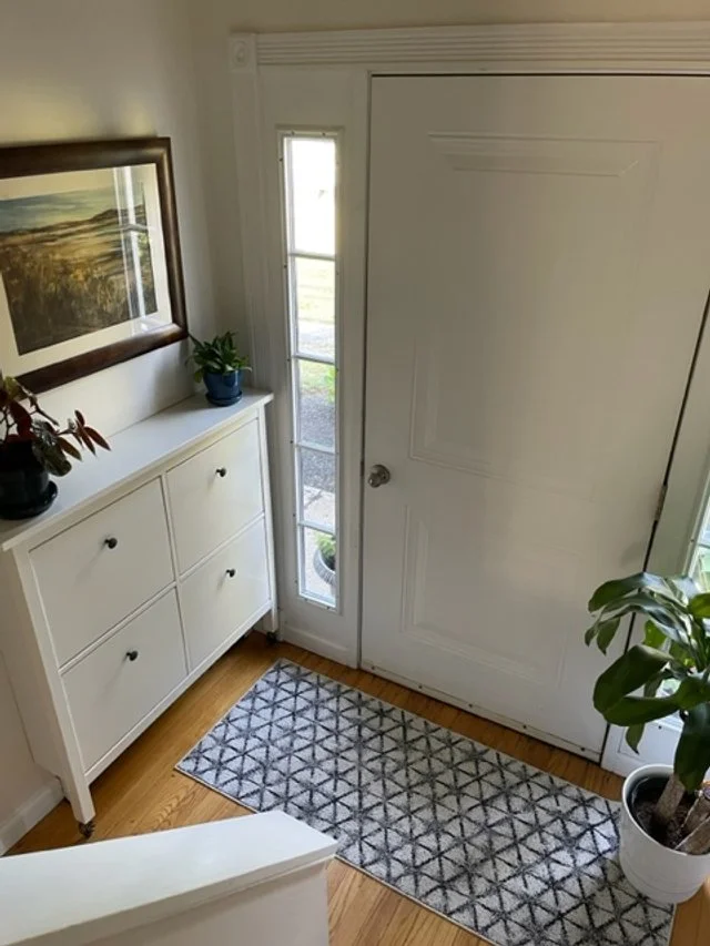 REBECCA REYNOLDS — MudRoom