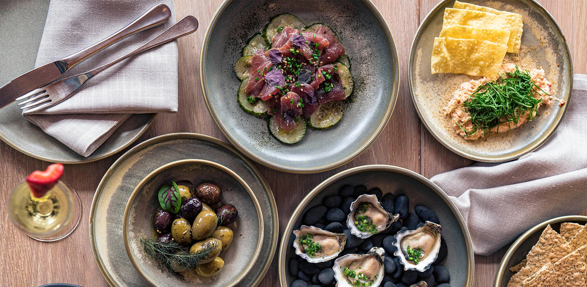 Restaurant Neutral Bay - Bar Neutral Bay - Henrys Neutral Bay