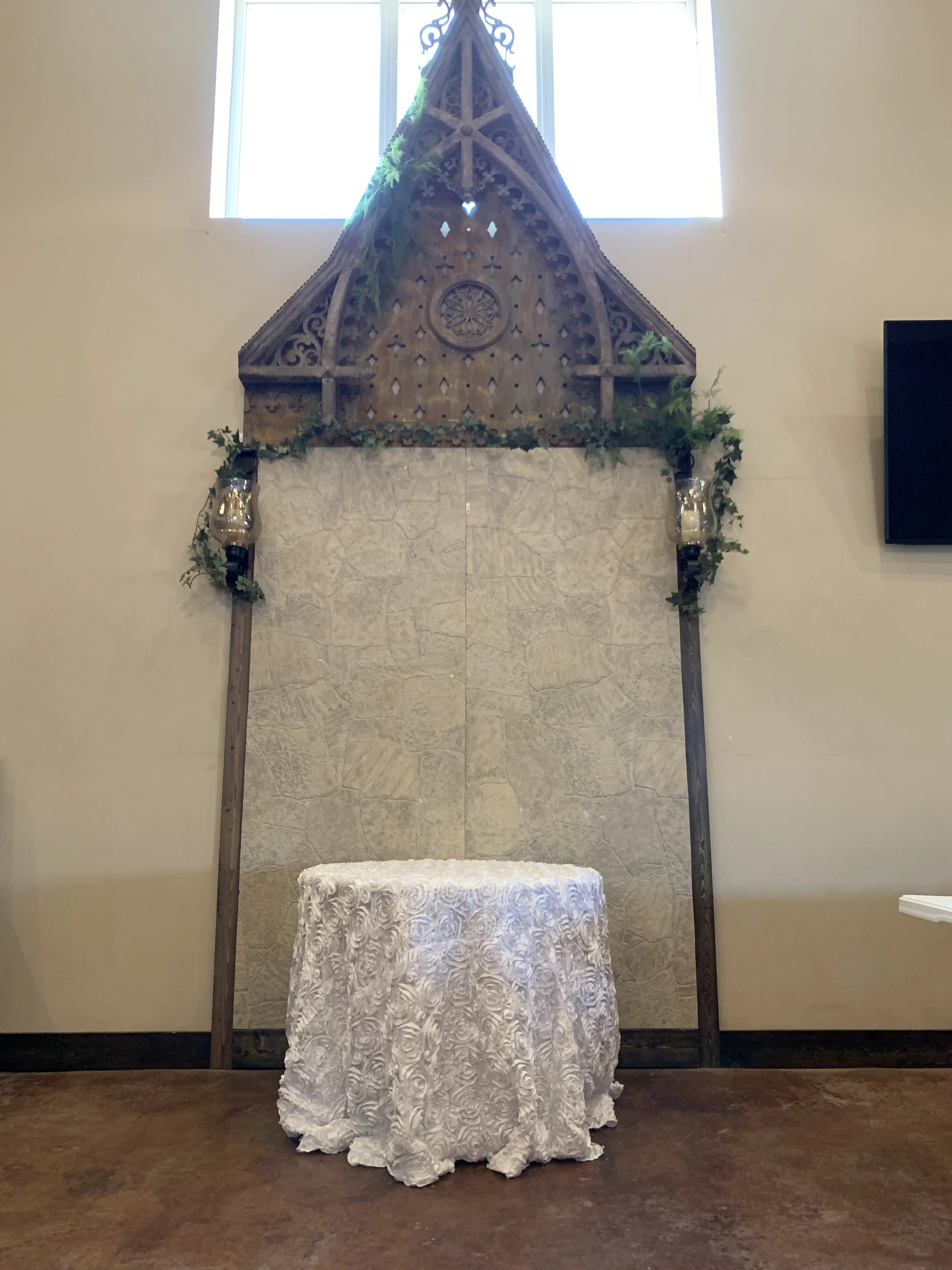 Sweetheart Table & Chairs, Cake Tables, Sign-In/Gift Tables, Memory ...