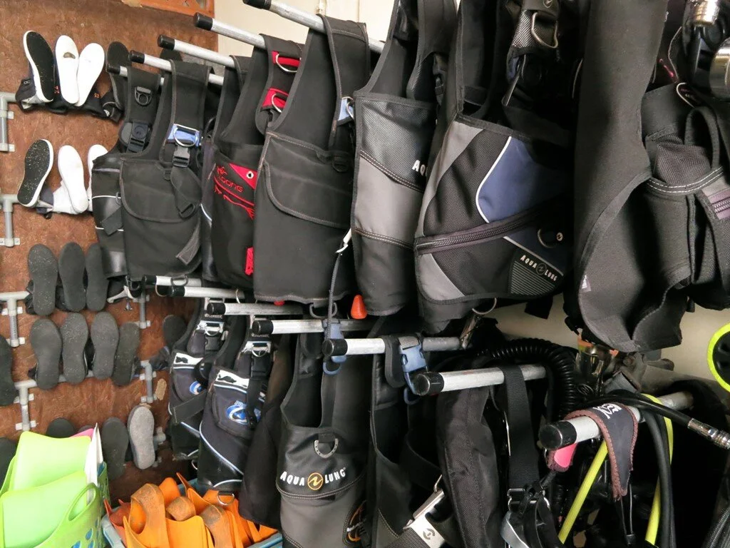 Rental equipment — TAKE DIVE