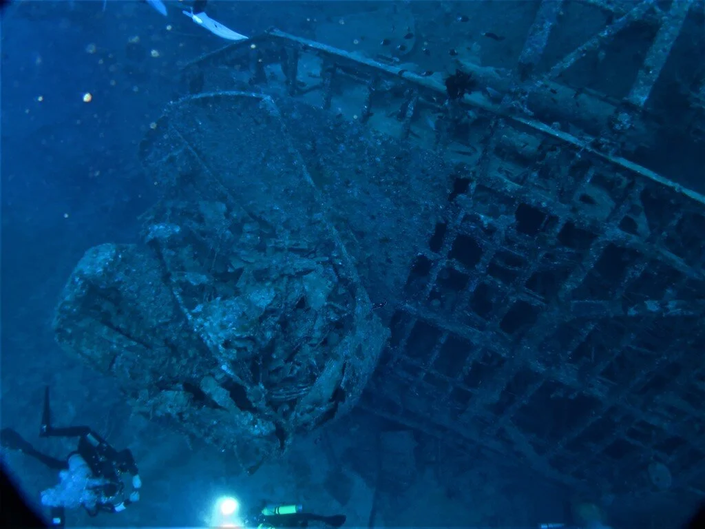 Wreck Diving in okinawa — TAKE DIVE