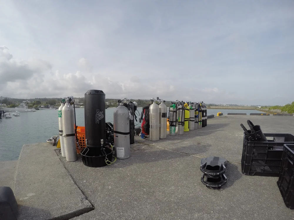 Normoxic Trimix diver course in Okinawa — TAKE DIVE