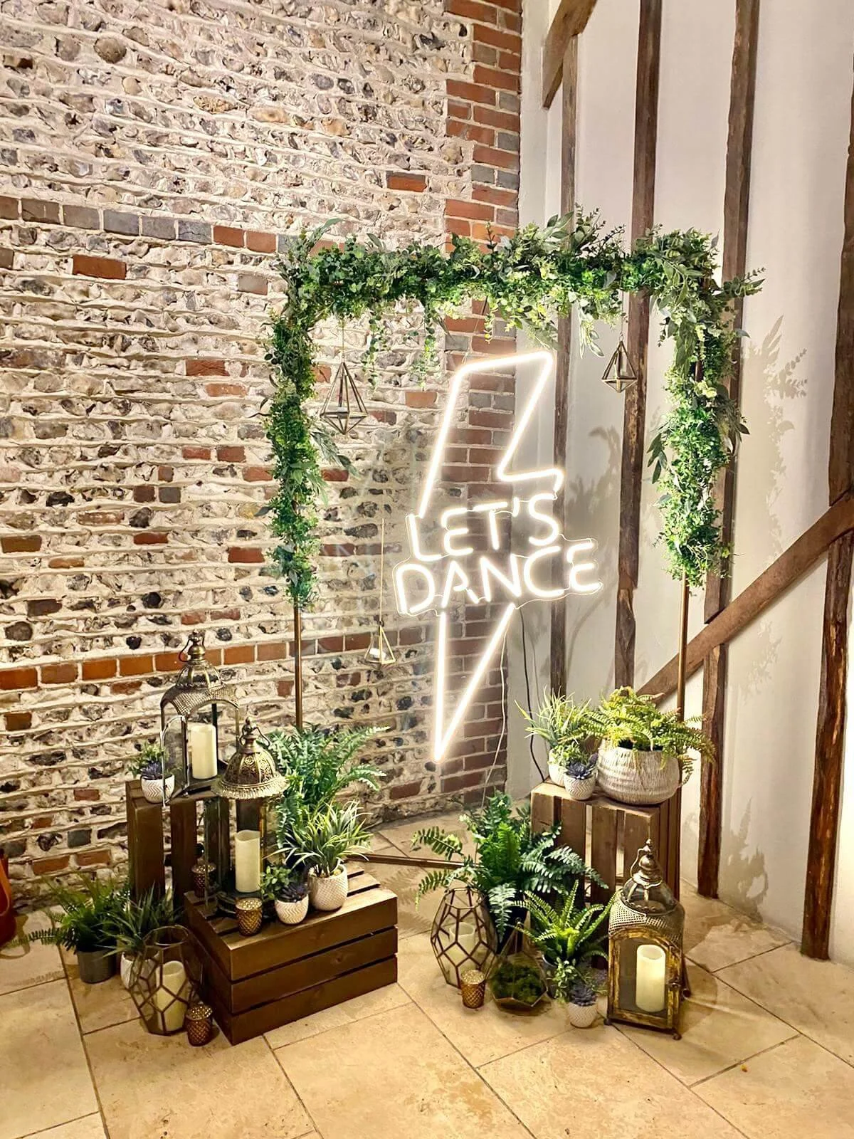 Neon Signs & Light Up Letters to hire weddings events sussex surrey ...