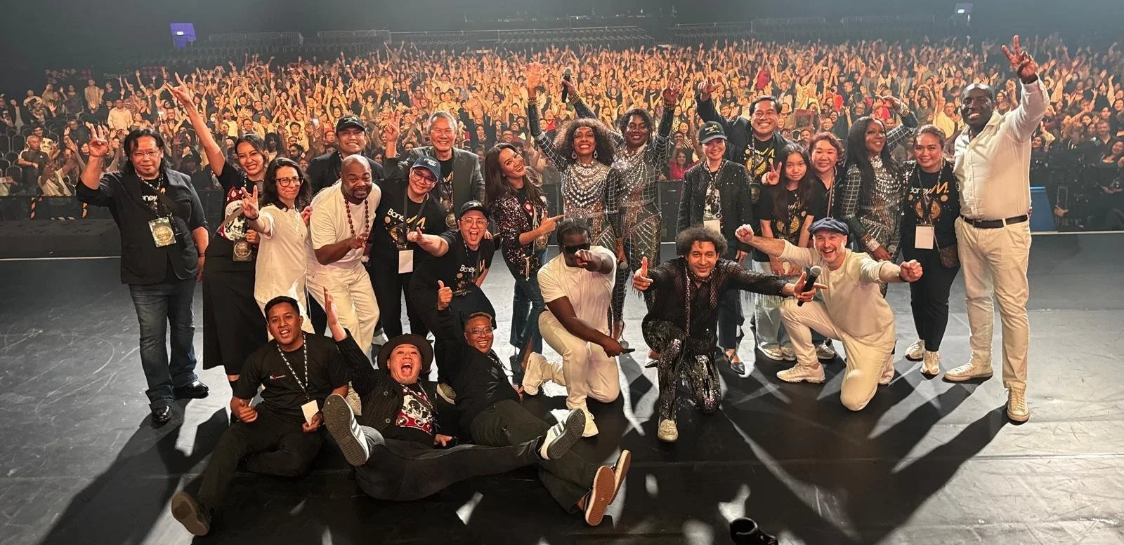 FRONT ROW ENTERTAINMENT