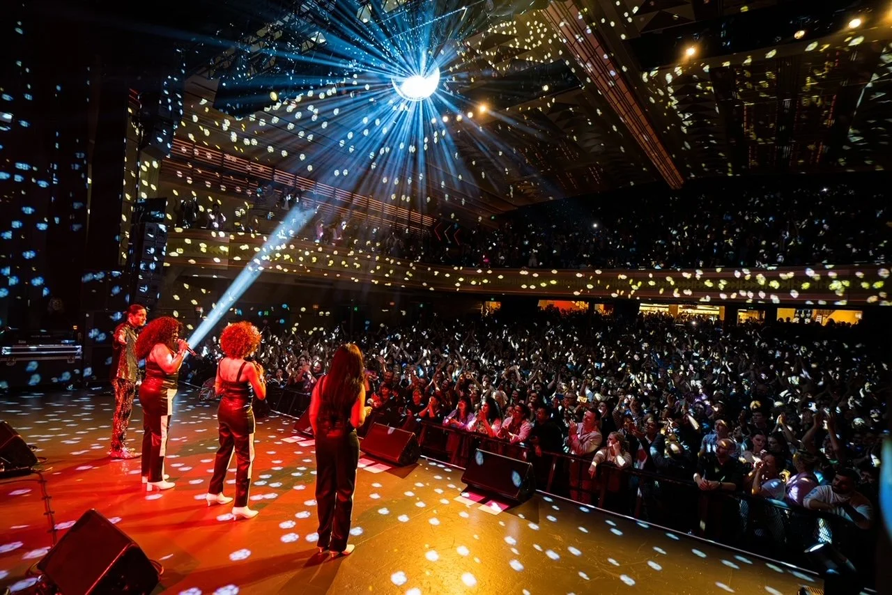 FRONT ROW ENTERTAINMENT