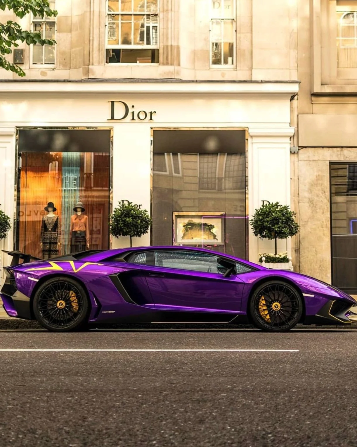 The History of Sloane Street: Exploring the Evolution of a Fashionable ...