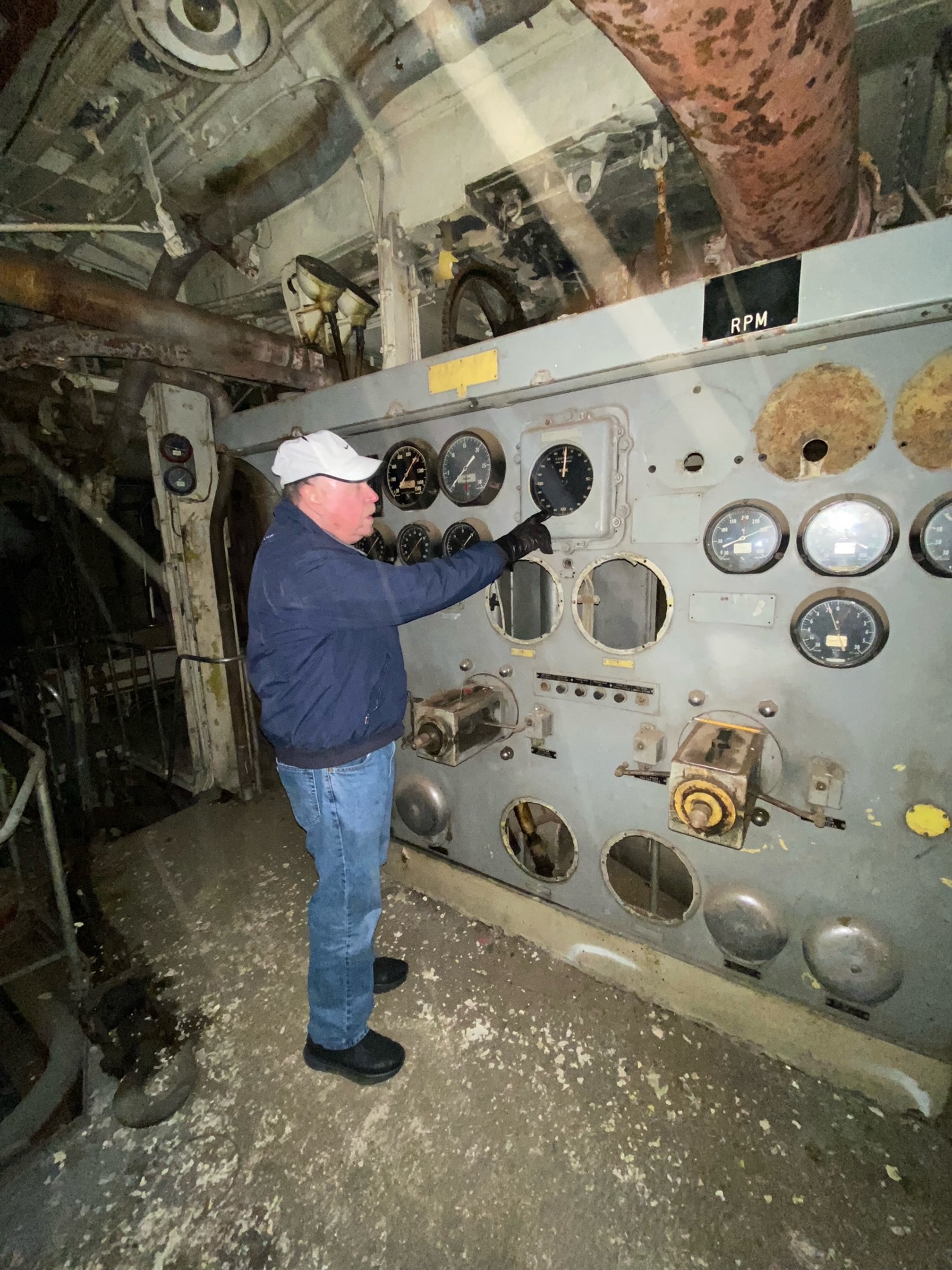 MEMORIES OF SS UNITED STATES CONQUERING 135-FOOT WAVES IN THE NORTH ...