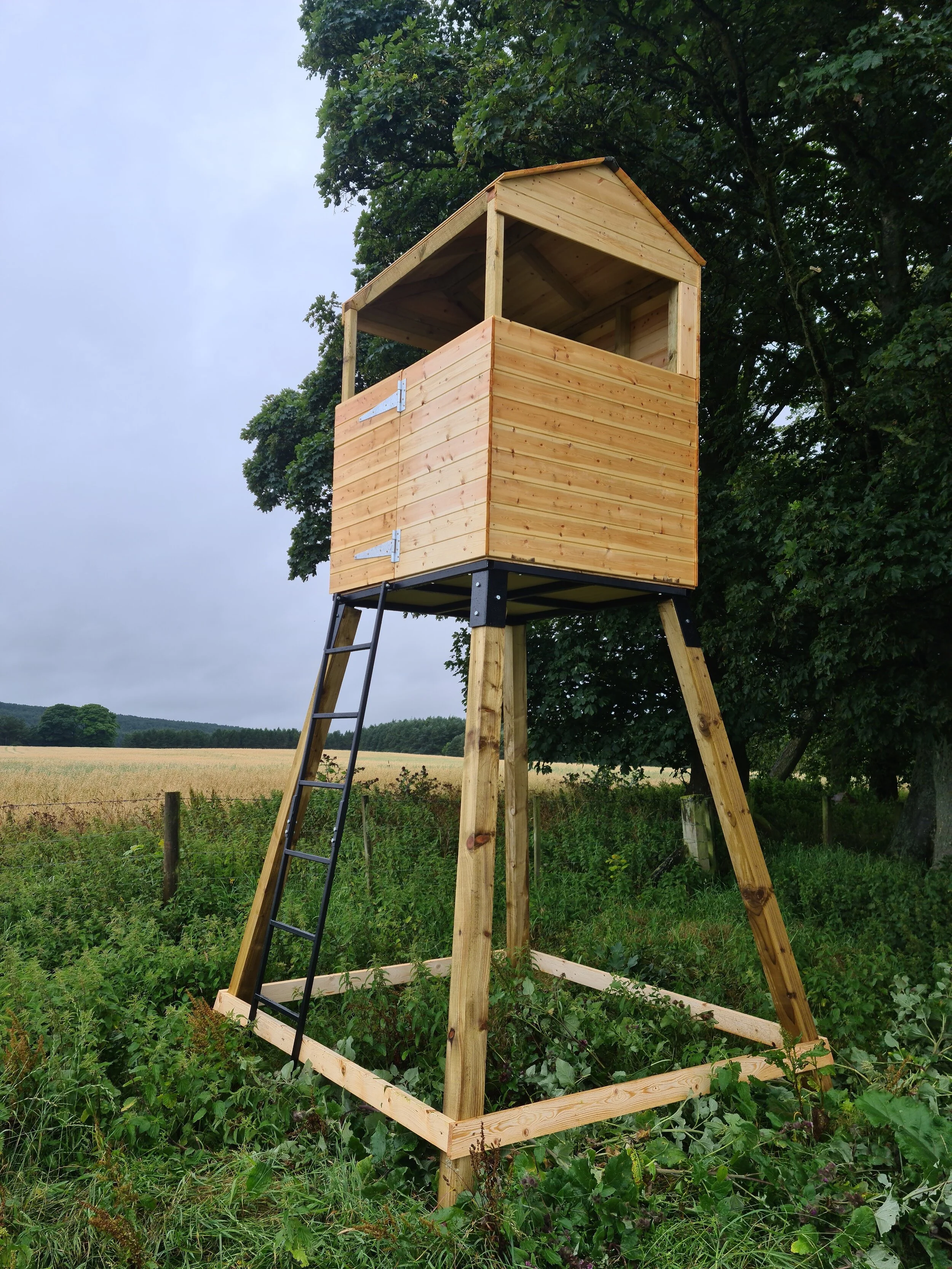 Box Seat — DEVANA HUNTING