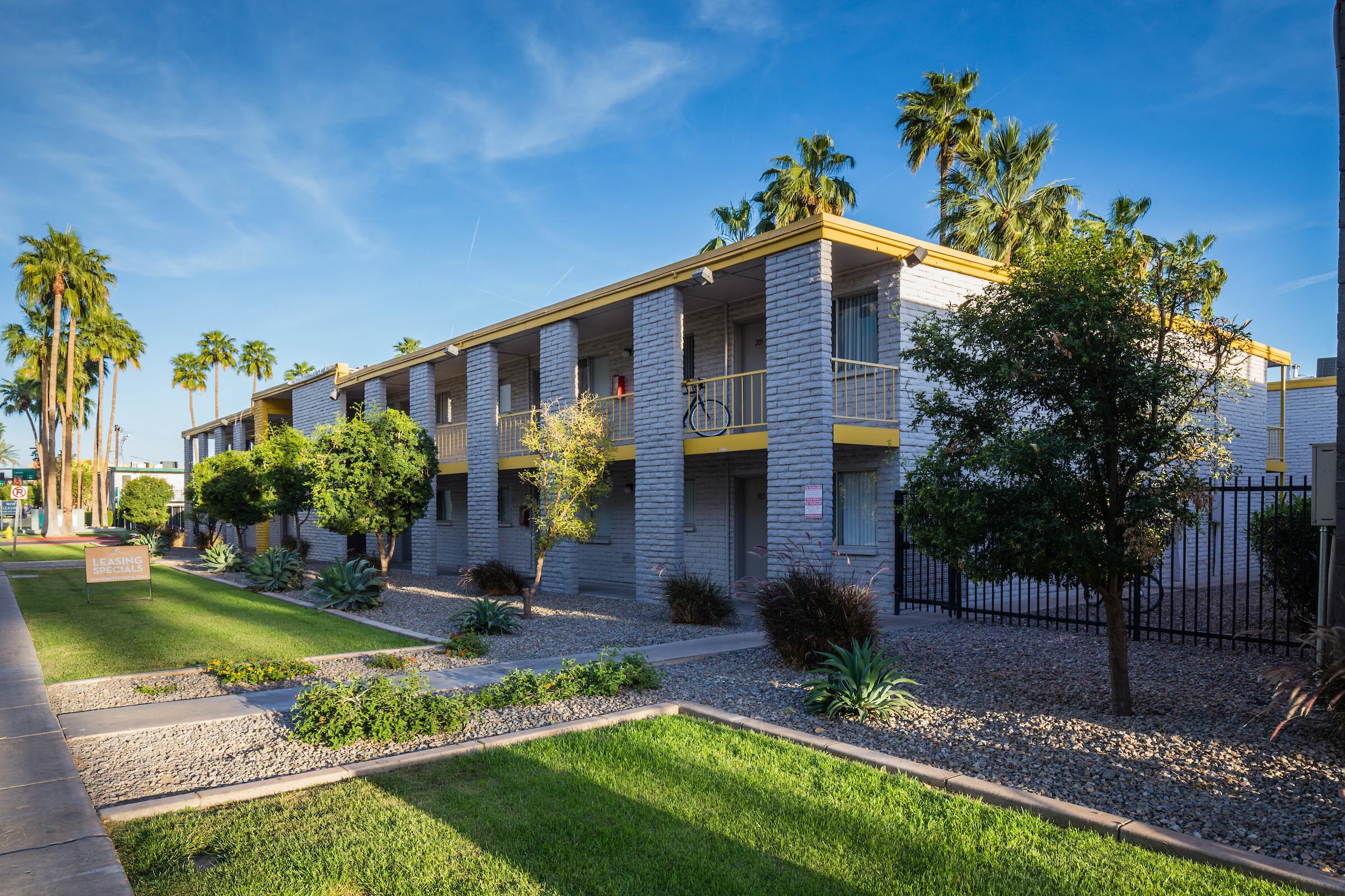 University Gardens — University Pointe
