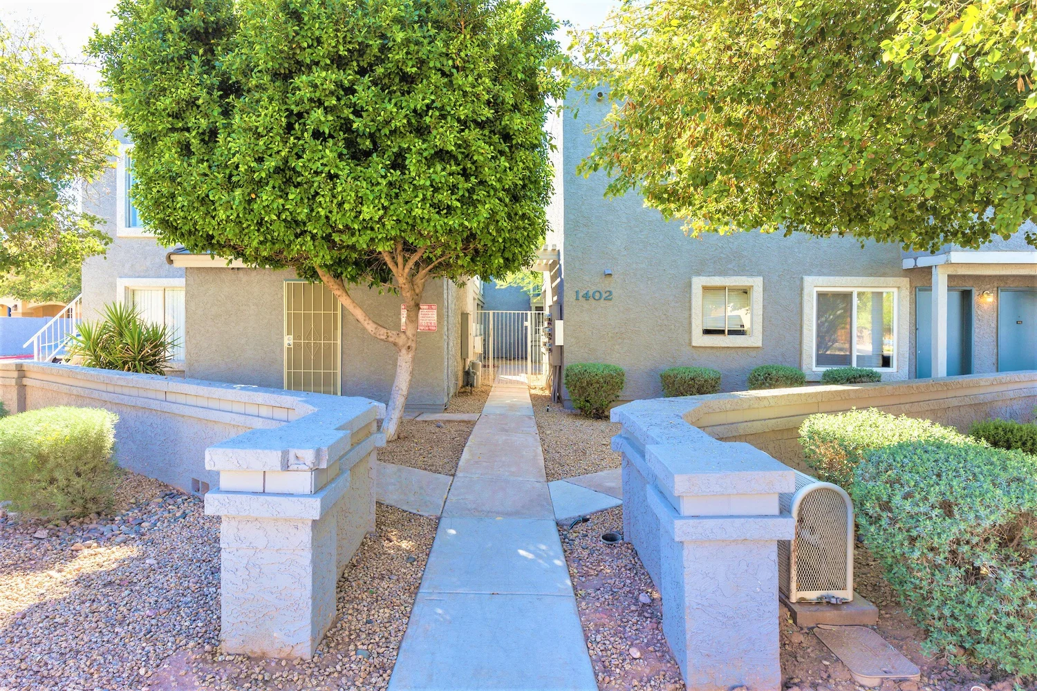 Suite 16 — University Pointe